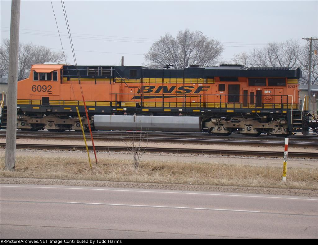 BNSF 6092